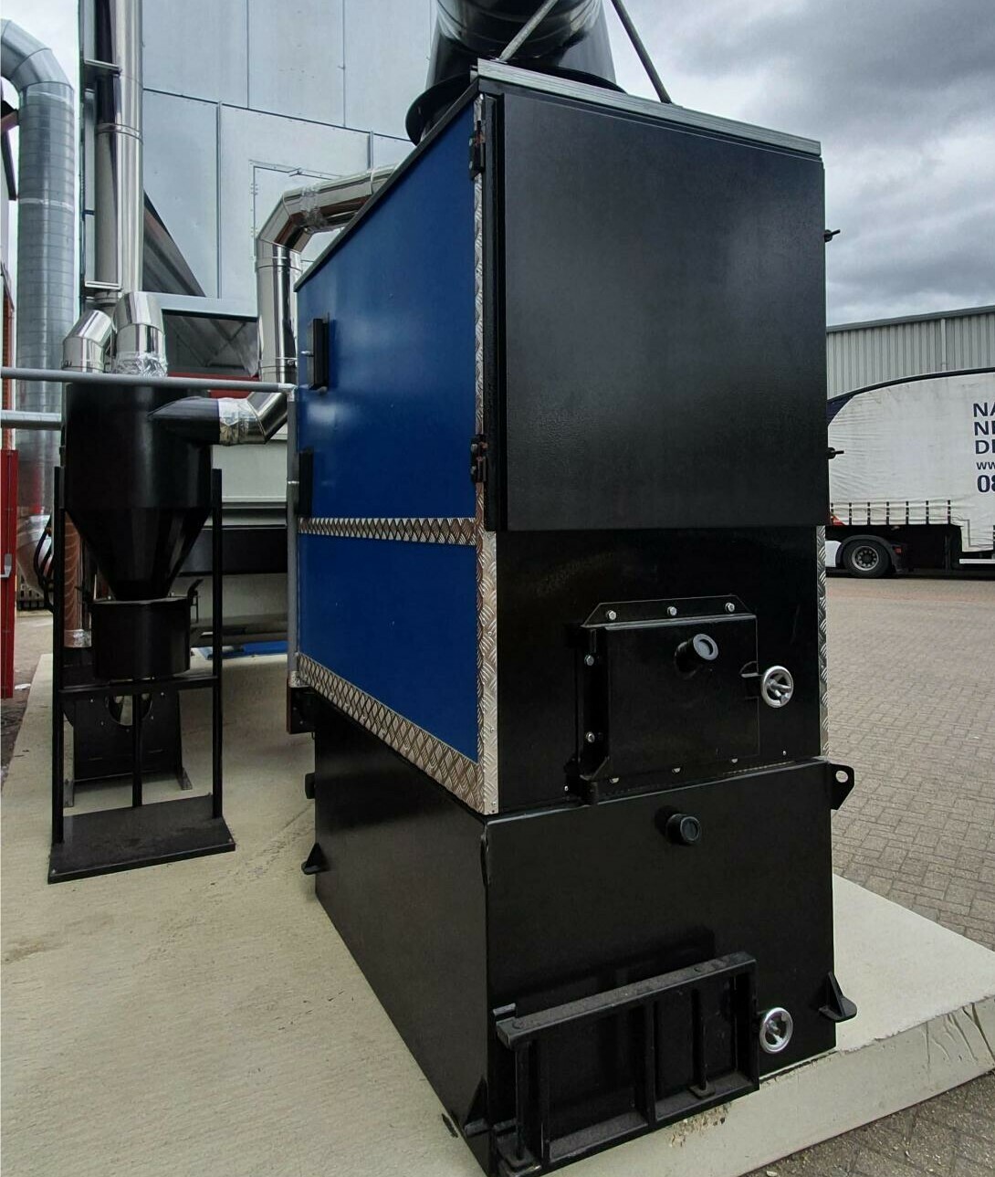 WA150 – 150kW Industrial Wood Waste Warm Air Heater – Ranheat